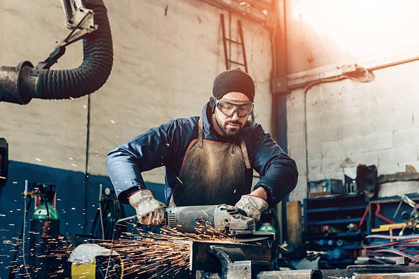 Hand tools and Power tools safety - Safety Toolbox